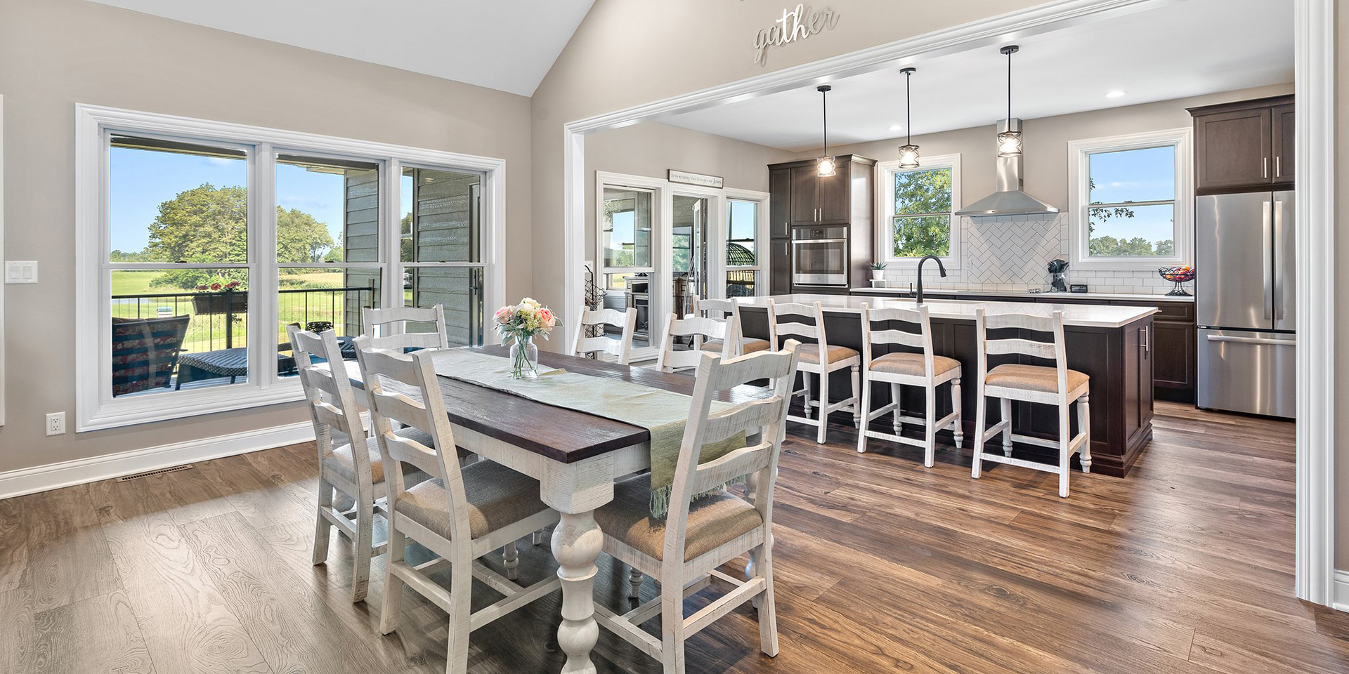 PORTFOLIO - CUSTOM HOMES